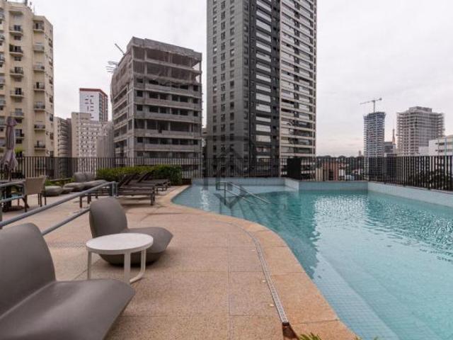 Apartamento Vila Madalena andar alto vista livre