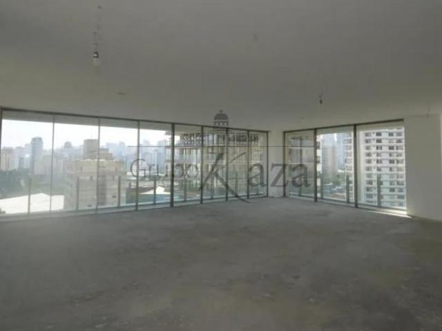 Apartamento Vila Mariana 4 Dormitórios 340m²