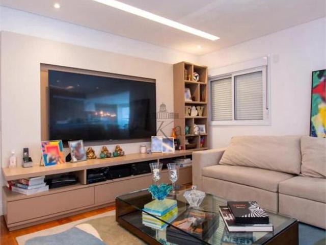 Apartamento Vila Nova Conceição 3 Dormitórios 158m²