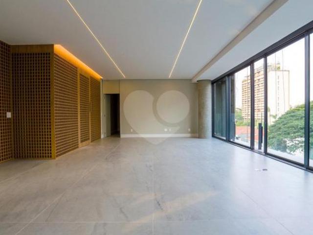 Apartamento Vila Nova Conceição 3 Suítes / Quartos 2 Vagas Venda Compra