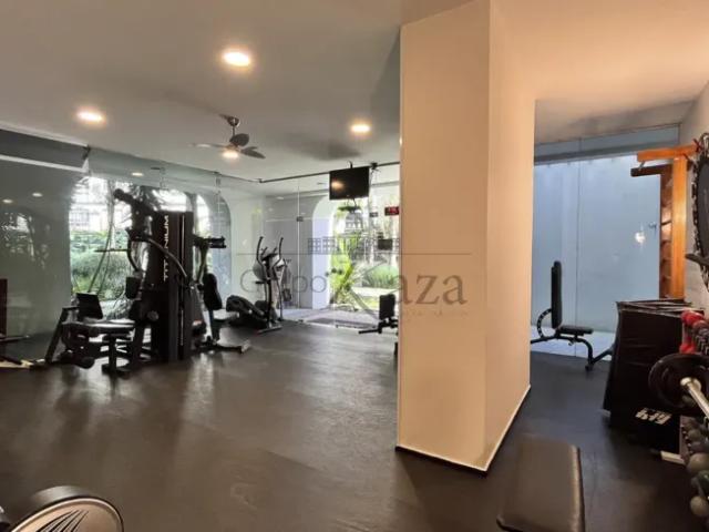 Apartamento Vila Nova Conceição 2 Dormitórios 130m²