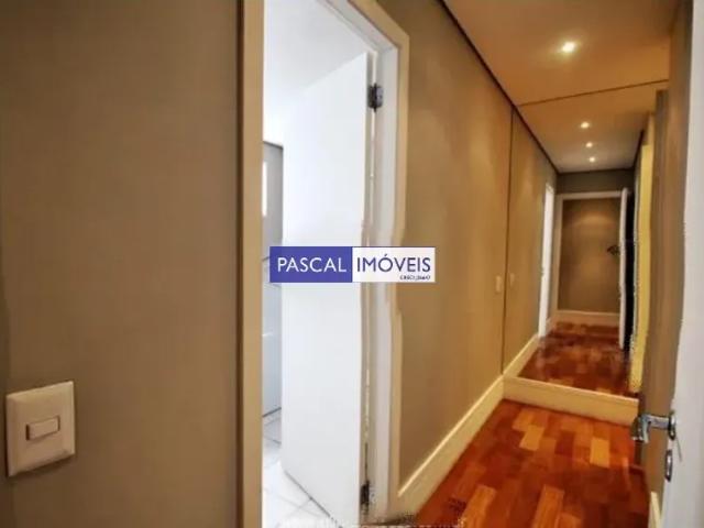 Apartamento Vila Nova Conceição 2 suítes 3 vagas