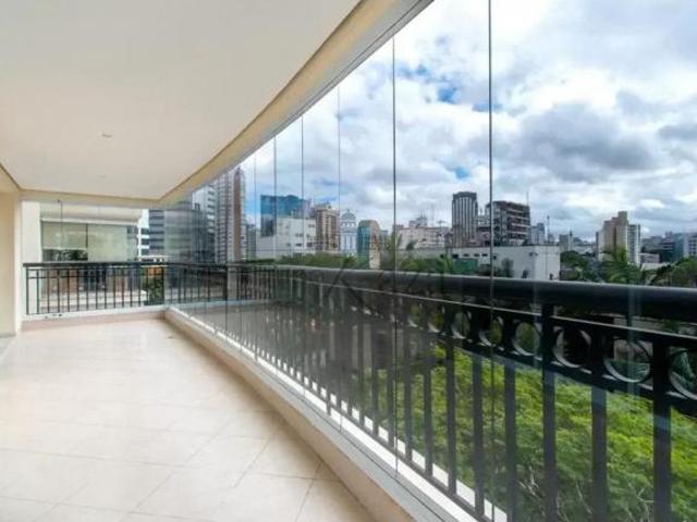 Apartamento Vila Nova Conceição 4 Dormitórios 212m² Próximo ao Parque Ibirapuera e Hospitais