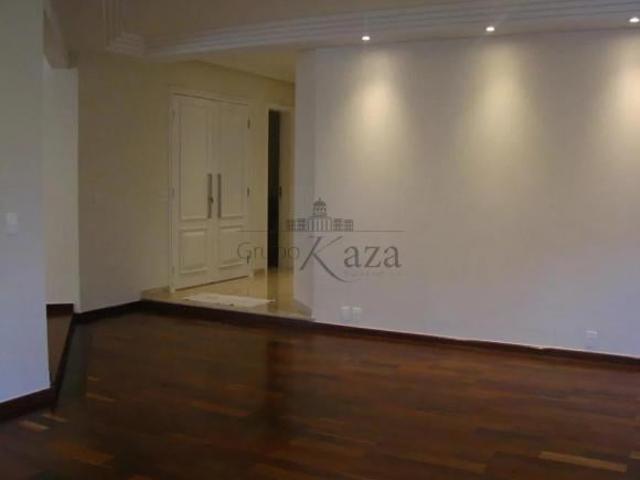 Apartamento Vila Nova Conceição 4 Dormitórios 240m²