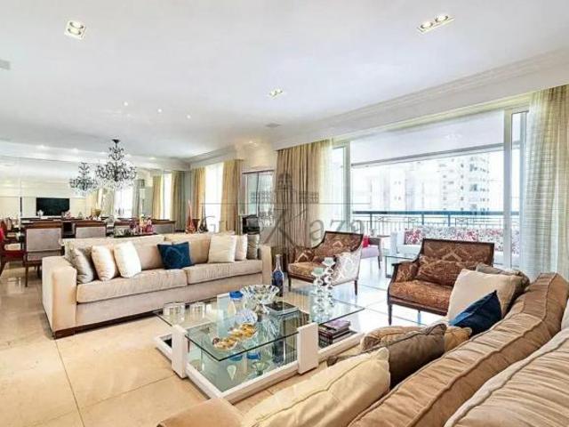 Apartamento Vila Nova Conceição 4 Dormitórios 369m²