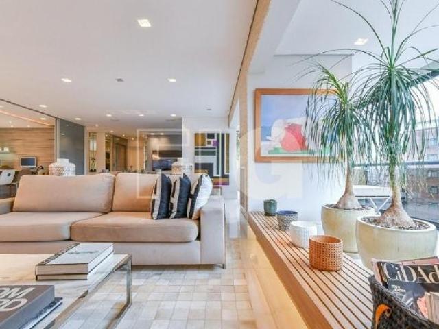APARTAMENTO VILA NOVA CONCEIÇÃO Venda 274 m² 3 Suítes 3 Vagas
