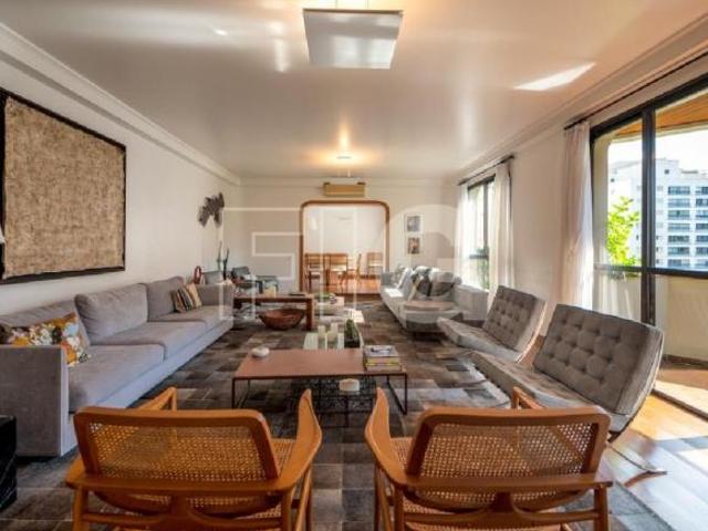 APARTAMENTO VILA NOVA CONCEIÇÃO Venda 377 m² 3 Suítes 4 Vagas