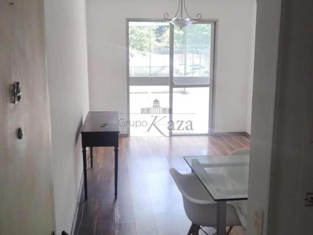 Apartamento Vila Olímpia 3 Dormitórios 79m²