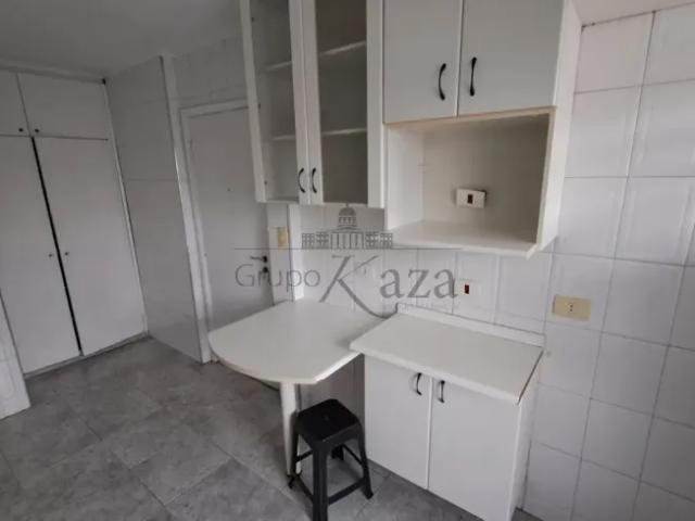 Apartamento Vila Olímpia 2 Dormitórios 63m²