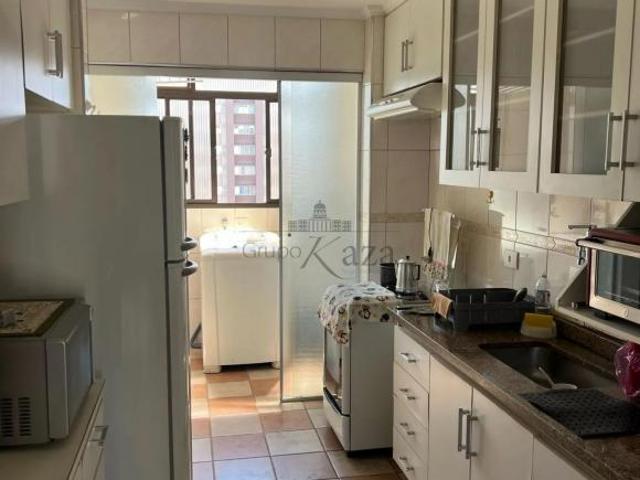 Apartamento Vila Olímpia 2 Dormitórios 77m²