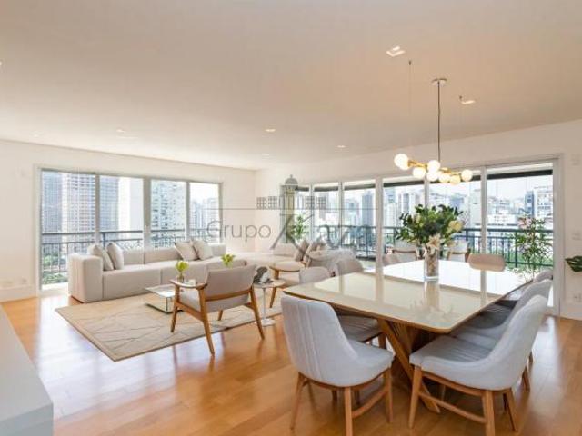 Apartamento Vila Olímpia 4 Suítes 275m²