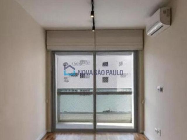 Apartamento Vila Olímpia à venda com 65m², 2 quartos e 1 vaga