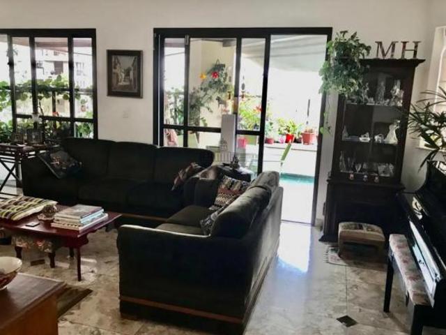 Apartamento Vila Andrade 3 Dormitórios 197m²