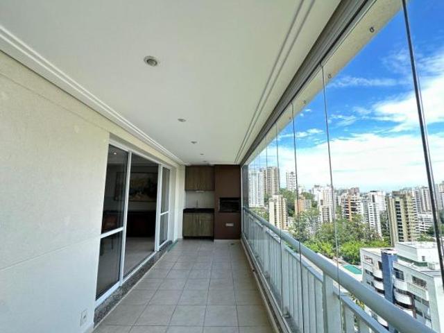Apartamento Vila Andrade 128 metros 4 quartos 1 Suite, 2 Vagas e depósito FL34