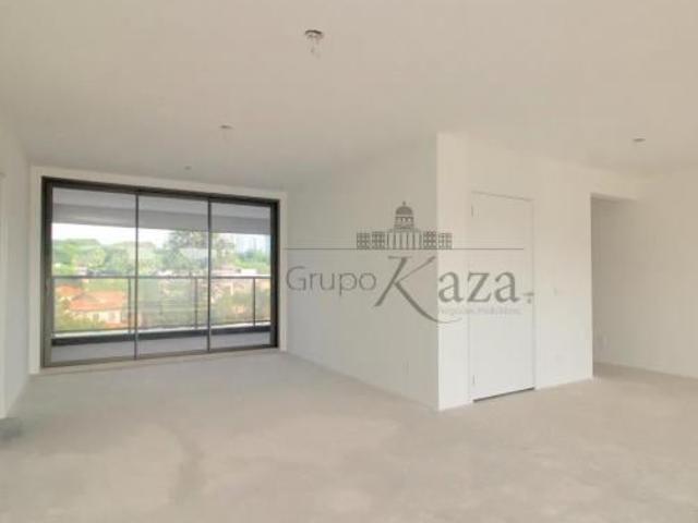 Apartamento Vila Clementino 4 suítess 230m²