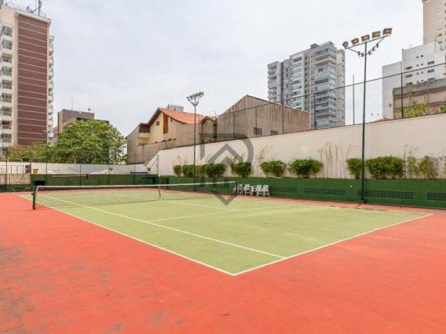 Apartamento Vila Clementino com quadra de tênis