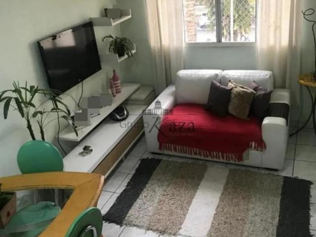Apartamento Vila das Palmeiras II Palmeiras de São José 2 Dormitórios 48m²