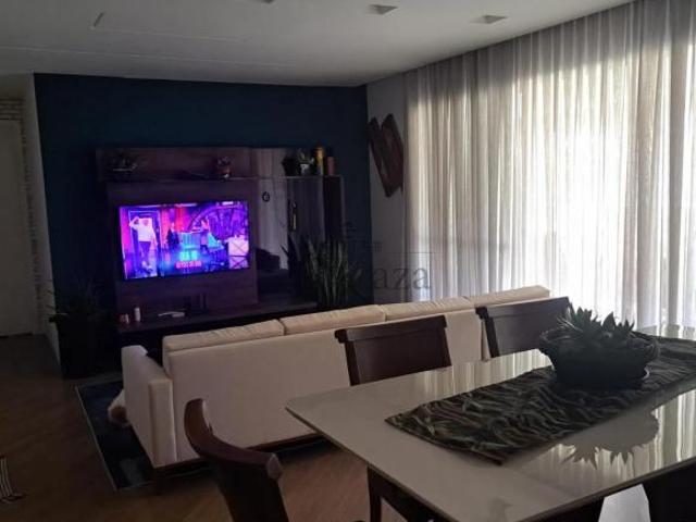 Apartamento Vila Ema Residencial Grand Club 4 Dormitórios 182m²