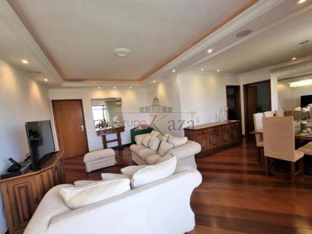 Apartamento Vila Ema Residencial San Francisco 134m² 4 Dormitórios