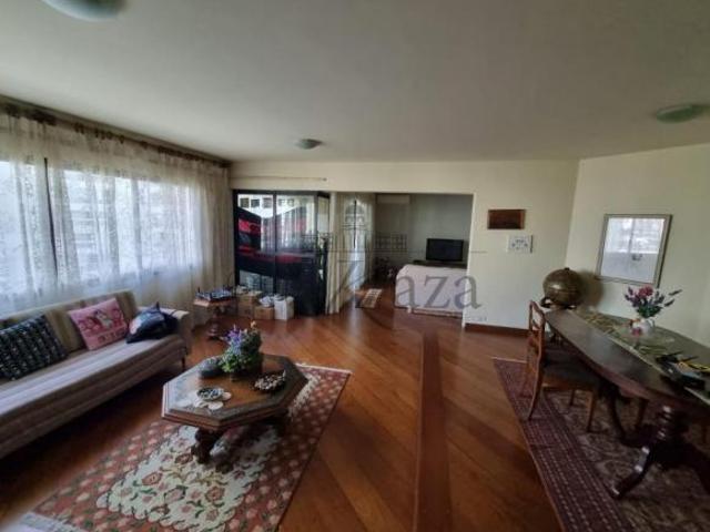 Apartamento Vila Guaianazes Residencial Villa Romana 200m² 4 Dormitórios