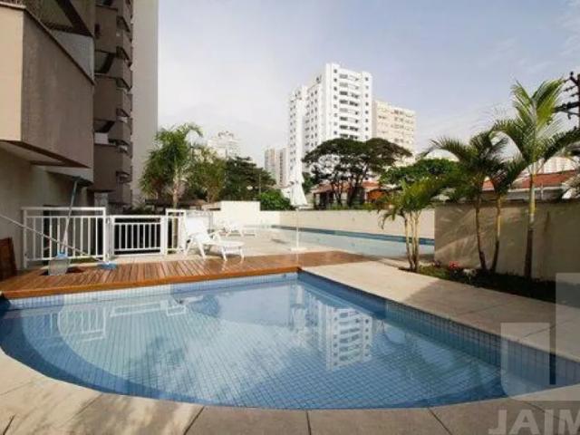 Apartamento Vila Pompéia. Varanda e Lazer