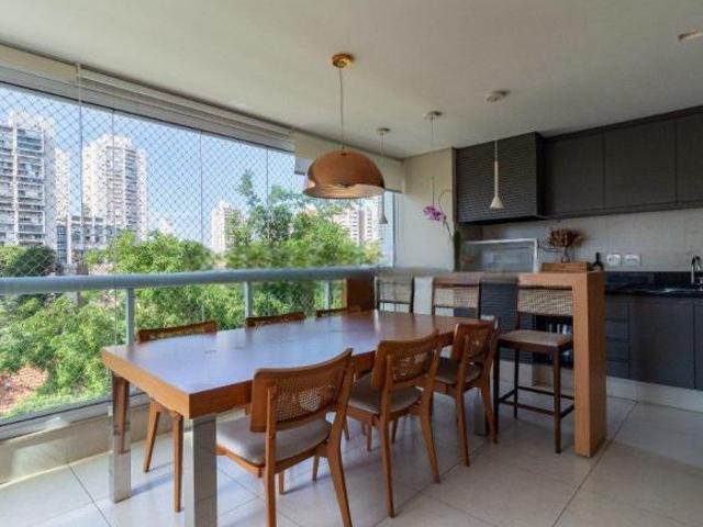 Apartamento Vila Romana 3 suítes e 3 vagas de garagem