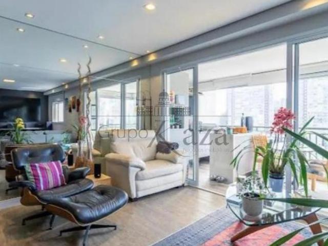 Apartamento Vila Suzana 1 Suíte 130m²