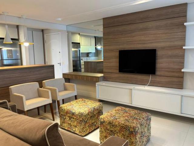 Apartamento Vila São Francisco semi mobiliado 3 quartos 2 garagem cobertas