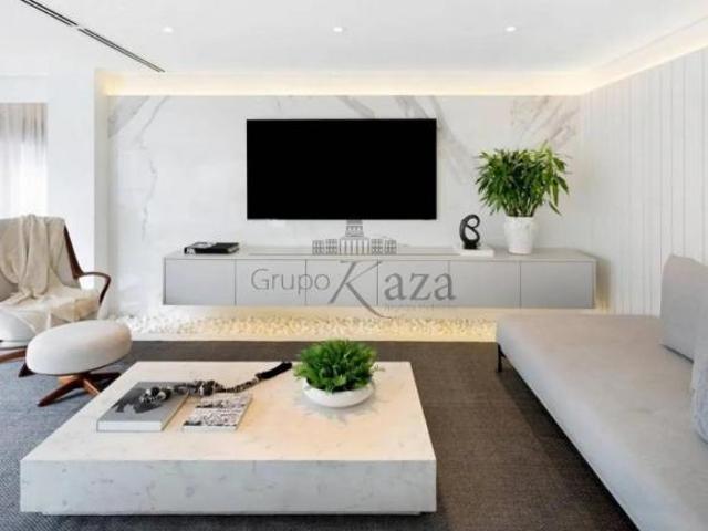 Apartamento Vila Uberabinha 1 Dormitório 188m²