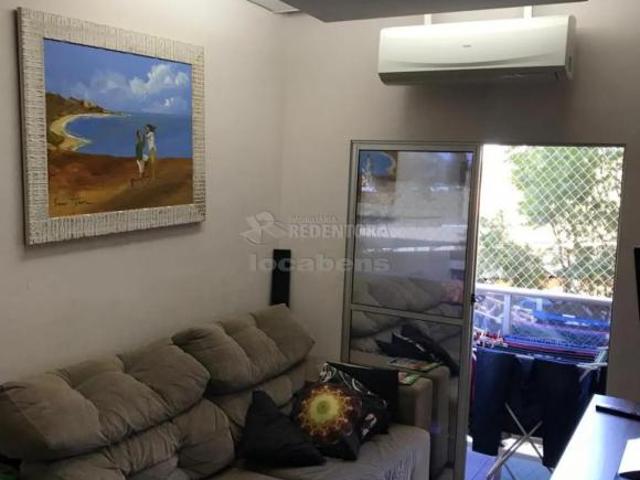 Apartamento Village São Judas com 02 dormitórios