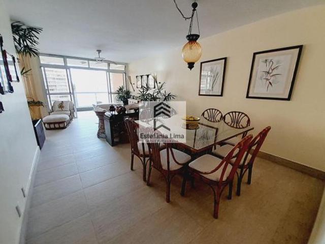Apartamento Vista ao Mar em Pitangueiras 3 Dormitórios