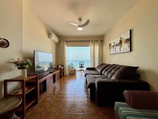 Apartamento Vista Mar 3 Dormitórios à Venda na Pitangueiras no Guarujá | QVis.