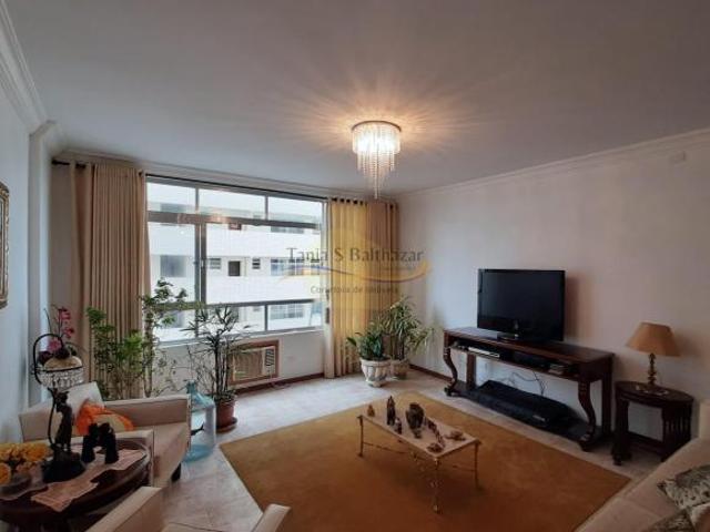 Apartamento Vista Mar, 03 Dormitórios sendo 1 Suíte, 2 Vagas de Garagem
