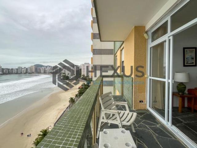 Apartamento frente mar com varanda vista mar nas Pitangueiras, Guarujá