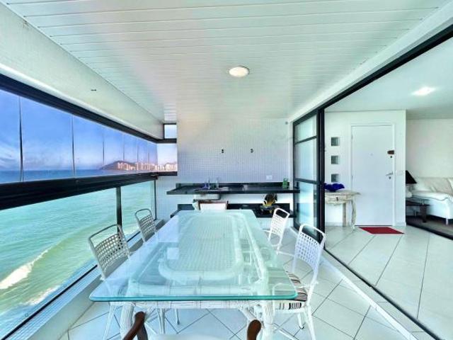 Apartamento Vista Mar à Venda na Pitangueiras no Guarujá | QVista Inteligênci.