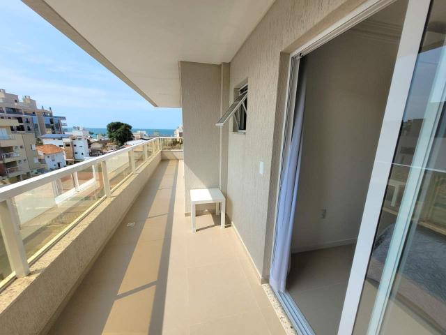 Apartamento vista mar no centro de Bombinhas
