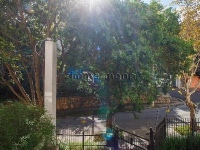 APARTAMENTO ALTO DE PINHEIROS 3 DORMITÓRIOS 2 VAGAS