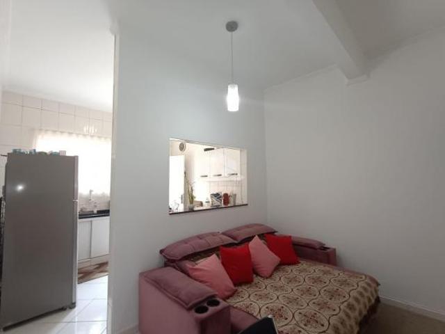 Apartamento a na Água Fria com 02 dormitórios