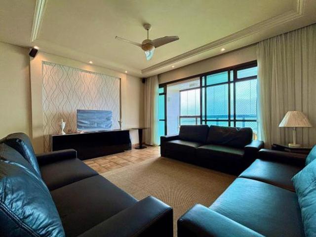 Apartamento à Beira Mar à Venda na Pitangueiras na Astúrias | QVista Inteligê.