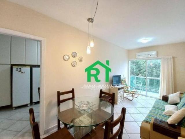 Apartamento à beira mar com 2 Dormitórios, 1 Suítes, 1 vaga Enseada Guarujá/SP