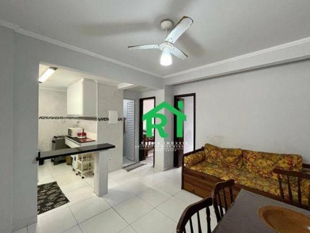 Apartamento à beira mar com 2 quartos à venda em Pitangueiras, Guarujá
