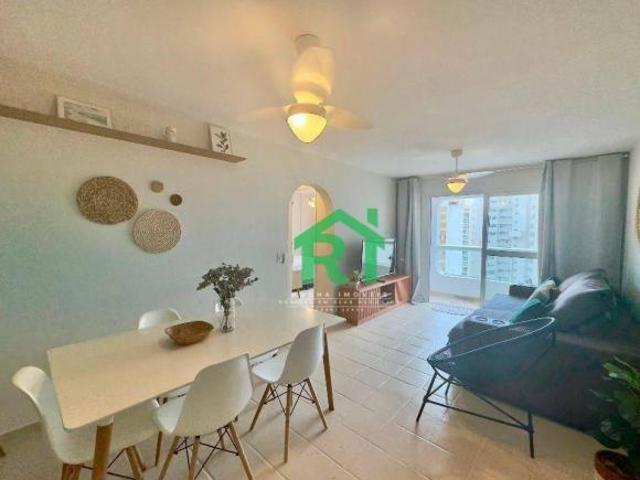 Apartamento à beira mar com 2 quartos e 1 vaga à venda em Pitangueiras, Guarujá