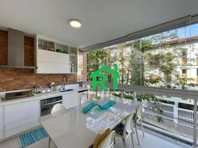 Apartamento à beira mar com com 2 quartos 2 suítes, 2 vagas e lazer à venda no Tombo, Guarujá