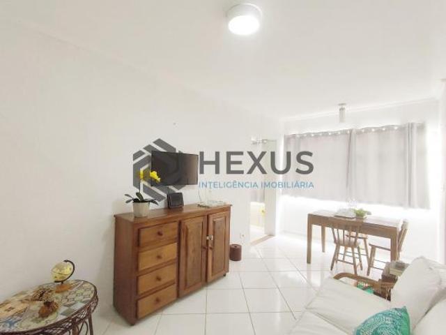 Apartamento a duas quadras da Praia das Pitangueiras, Guaruja