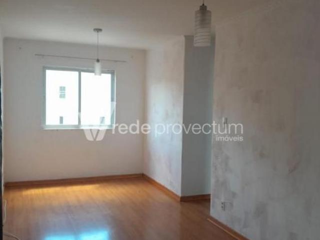apartamento à endo no condomínio Souza Queiroz