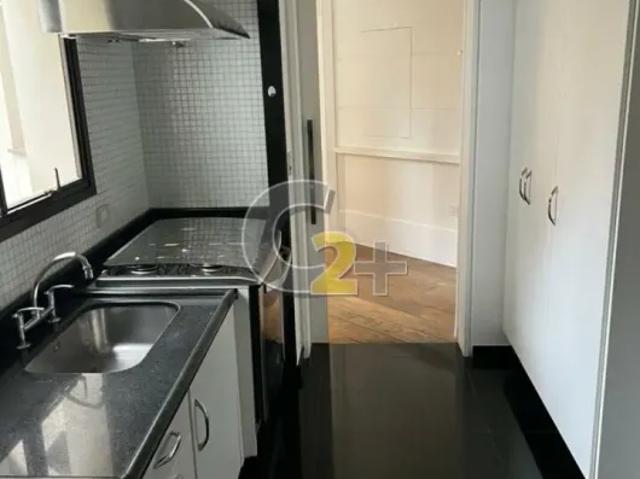 Apartamento a Locação no Itaim Bibi com 3 suítes e 3 vagas
