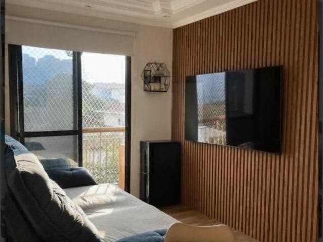 Apartamento a poucos metros do Metrô Vila Sônia, vaga livre e coberta