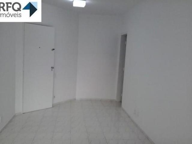 Apartamento a vend na Vila Gumercindo!