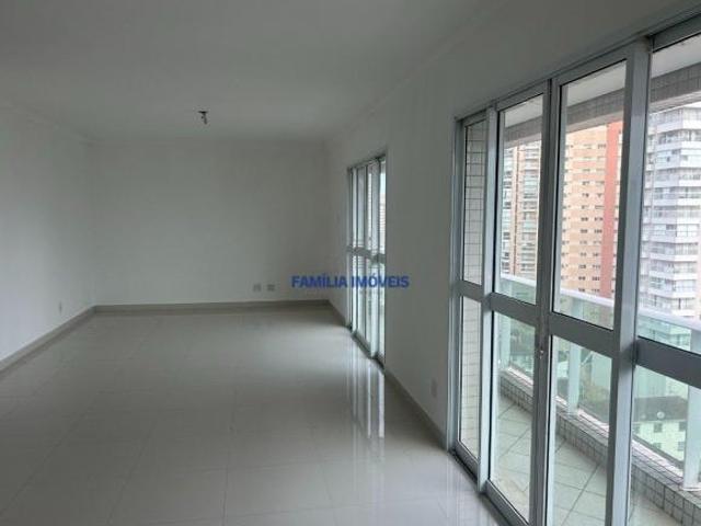 Apartamento à Venda3quartos sacada no Boqueirão, Santos