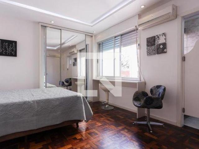Apartamento à Venda Menino Deus, 1 Quarto, 30 m² Porto Alegre